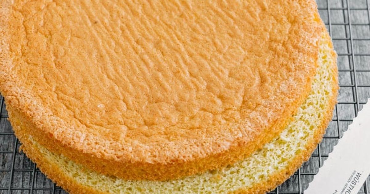 Sponge Cake Recipe by Cooking Queen - Cookpad