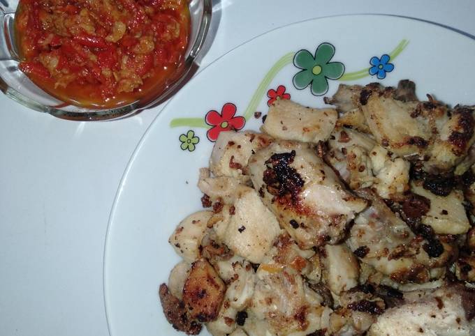 Resep 💛Ayam Masak Bumbu Taichan+Sambal Garlic Spesial💛 oleh Nita ...