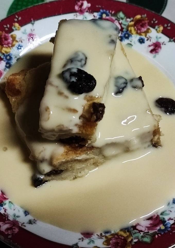 Resipi Puding Roti Cinnamon oleh empat kelopak studio - Cookpad