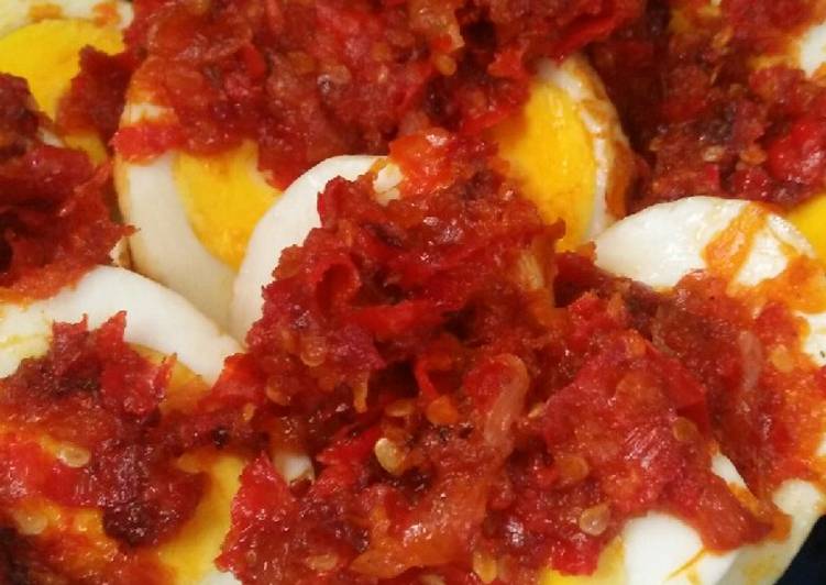 Resep Telur balado oleh Abeliaputri - Cookpad