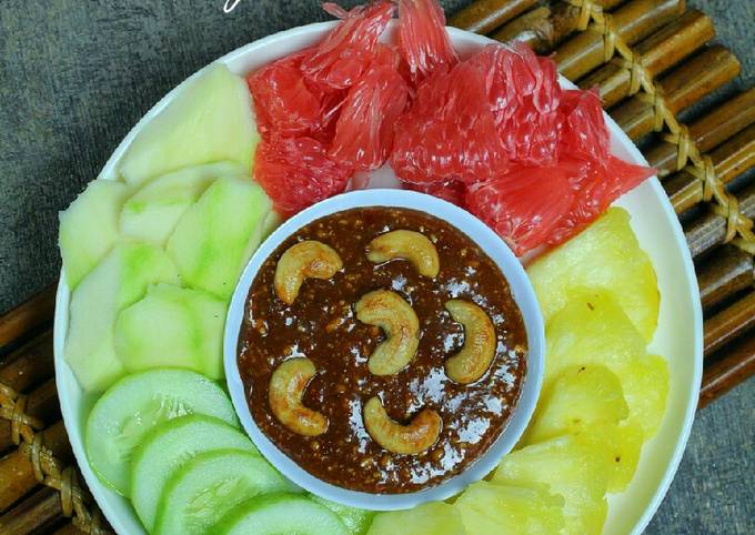 Resep Rujak kacang mete oleh Anne Desy - Cookpad