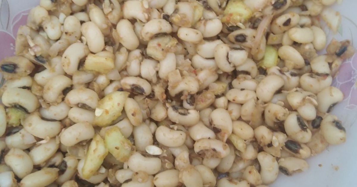3 Spice Lobia Chaat Recipe by Fatima Mehmood Mughal - Cookpad