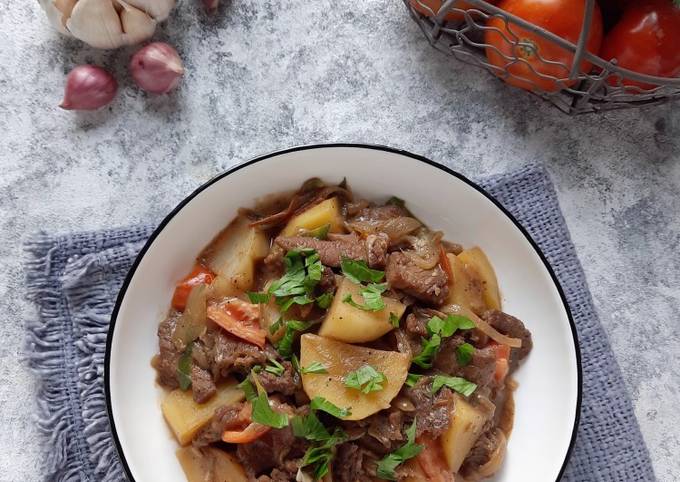 Resep Khoai tây xào thịt bò (Cah sapi dan kentang ala Vietnam) oleh ...