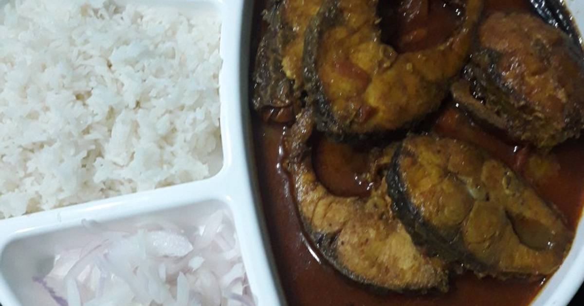 Rohu fish with mustard gravy Recipe by Arachana ( Tanya) - Cookpad