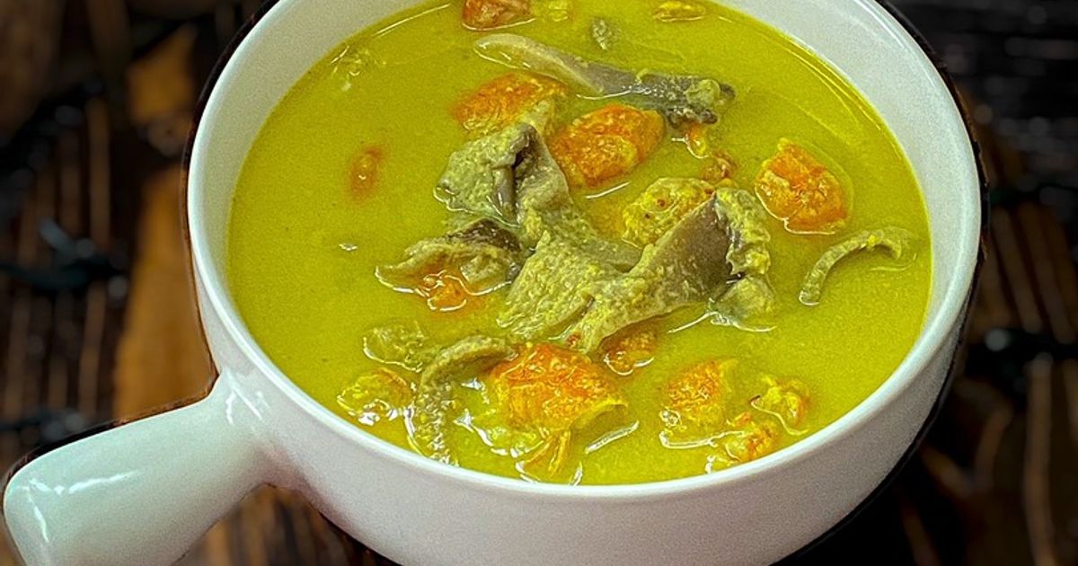Resipi Gulai Lemak Udang Cendawan oleh Aznie Khasri - Cookpad