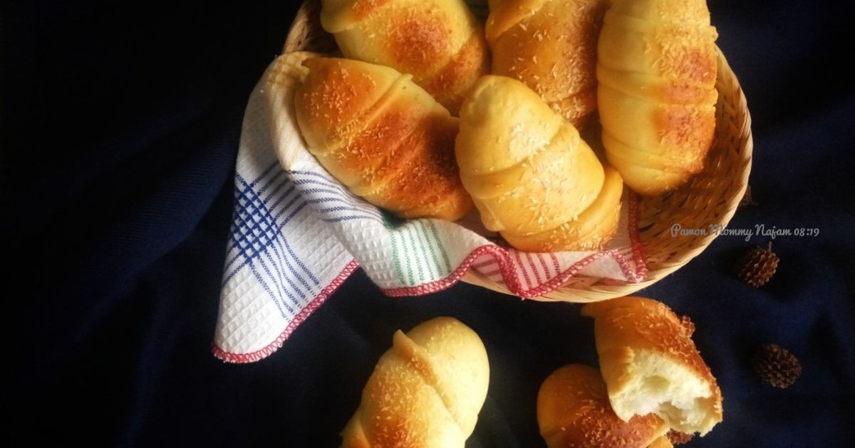 Resep Roti Manis Mocaf Isi Kelapa oleh pawon mommy najam - Cookpad