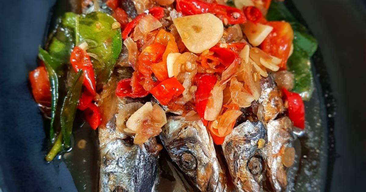 Resep Tumis ikan pindang/cue pedas oleh Eka indah winarsih - Cookpad