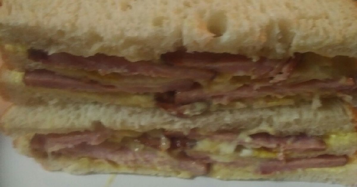 Canadian Bacon Sandwich Recipe By Skunkmonkey101