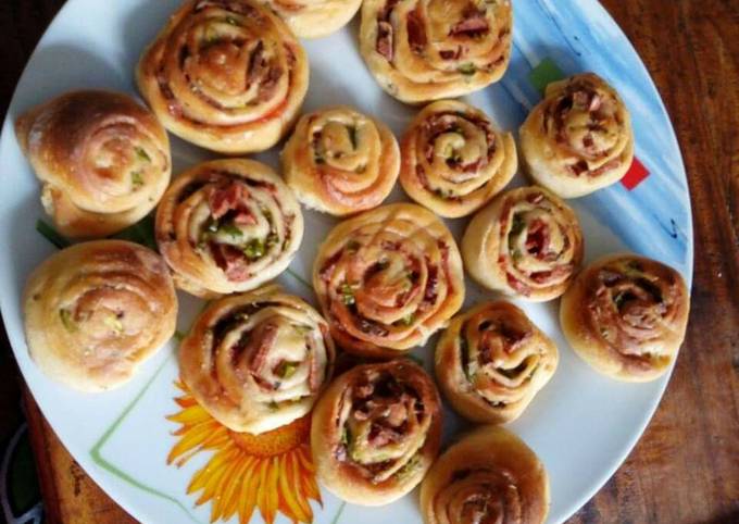 Mini Bread wheels Recipe by Achieng Mmbwanga - Cookpad