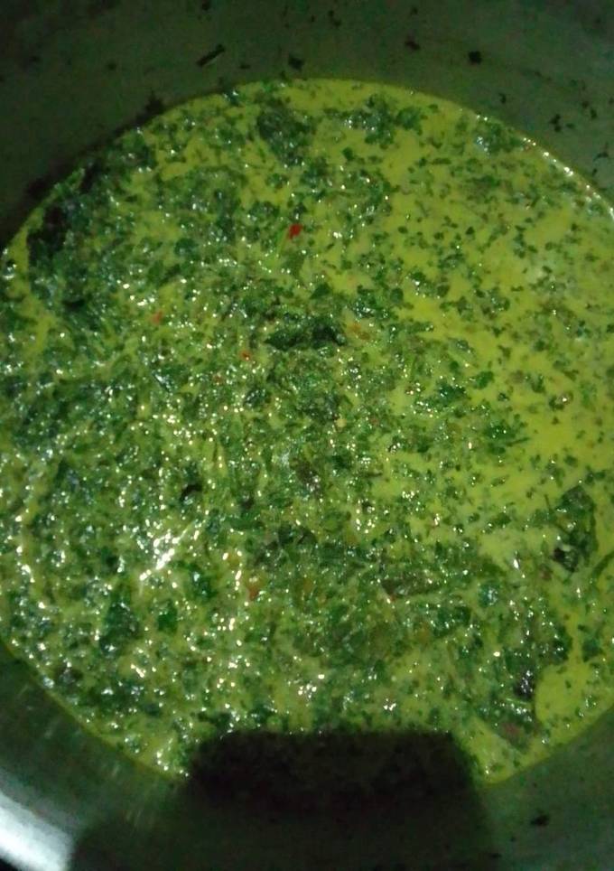 Resep Sayur daun ubi tumbuk khas medan oleh Raa Kagome - Cookpad