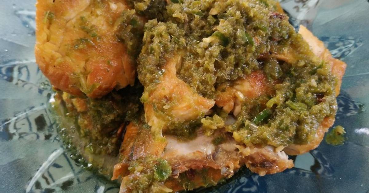 Resep Ayam geprek sambal ijo oleh Dapur WJ (Ig : @weni3906) - Cookpad