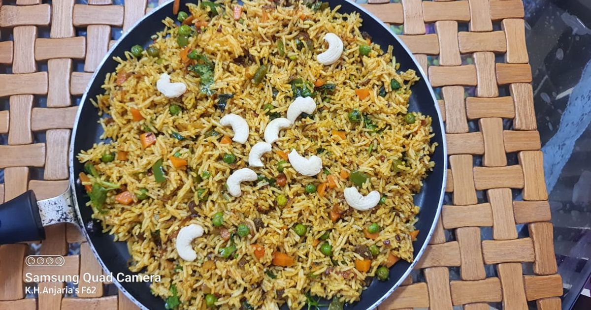 Ruchi Anjaria દ્વારા રેસીપી તવા પુલાવ (Tava Pulao Recipe In Gujarati ...