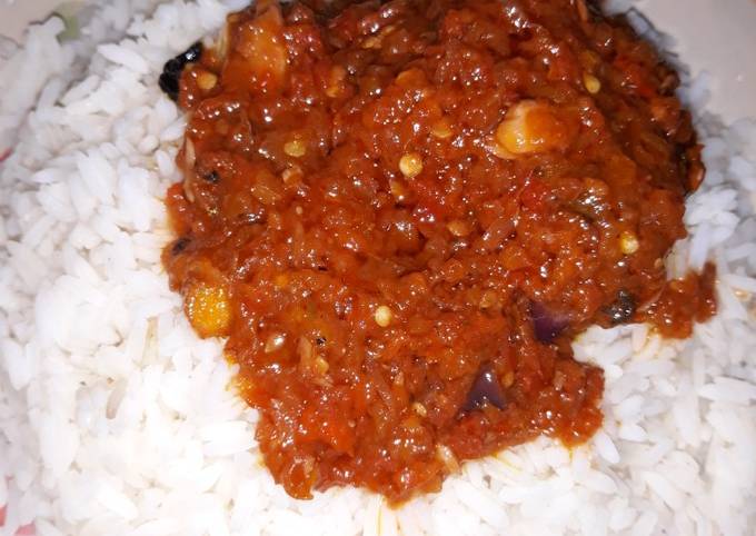 White rice and red oil stew Recipe by Vickens Chop Abj Moms - Cookpad