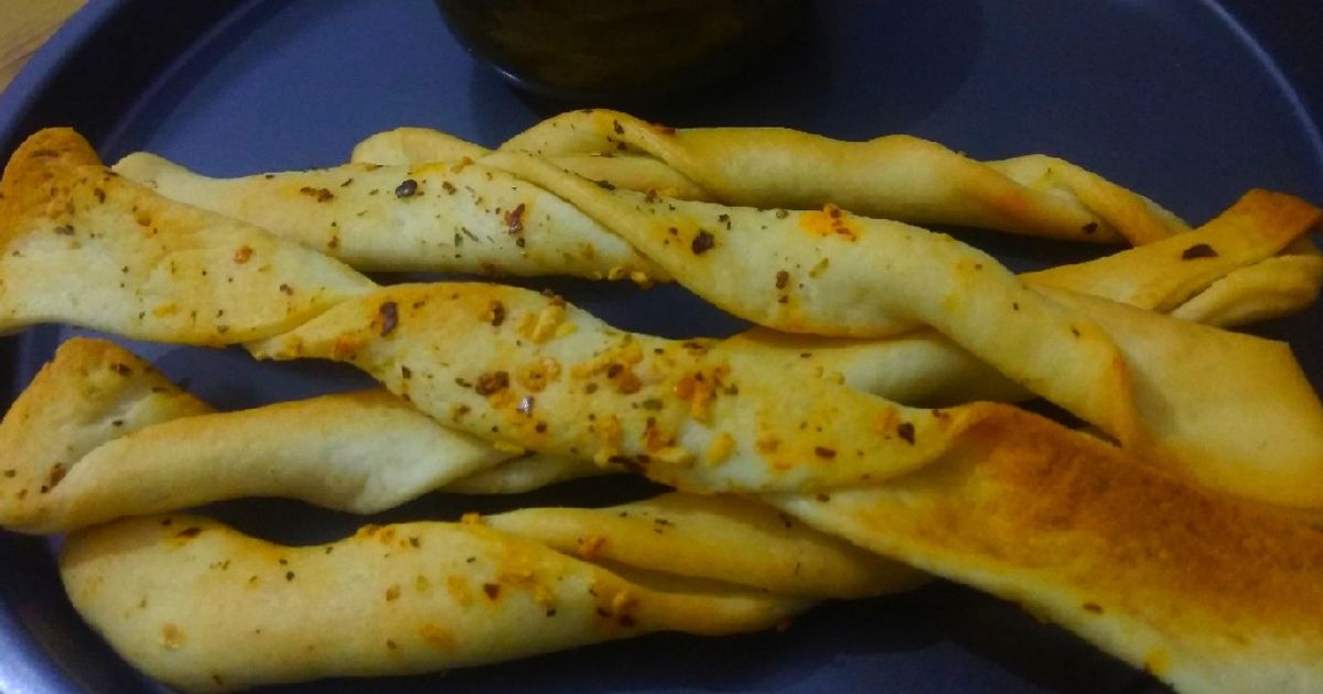 Garlic Stick Recipe by Neha Dua - Cookpad
