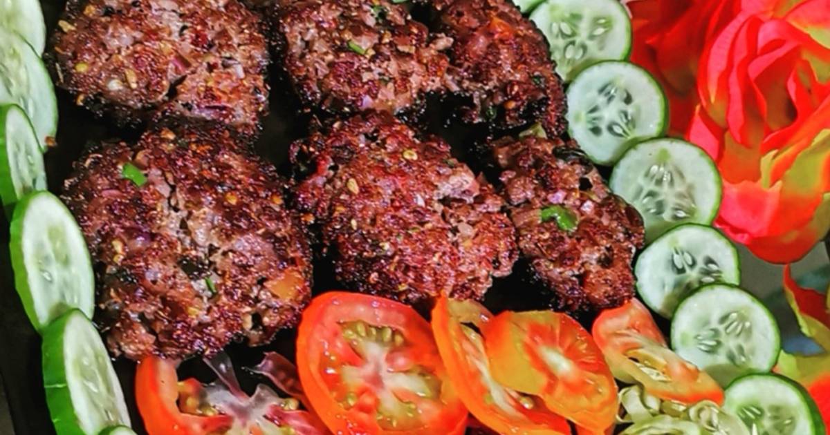 Chapli kabab ️ Recipe by Jia Junaid - Cookpad