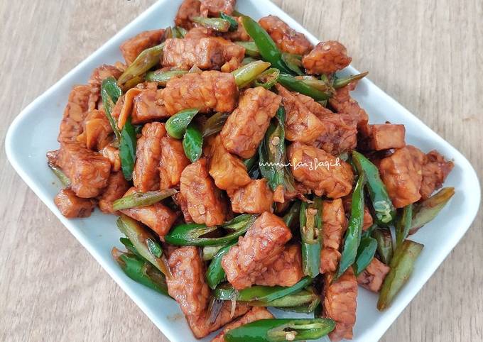 Resep Oseng Tempe Buncis oleh Laily Agustien (Ummifaizfaqih) - Cookpad