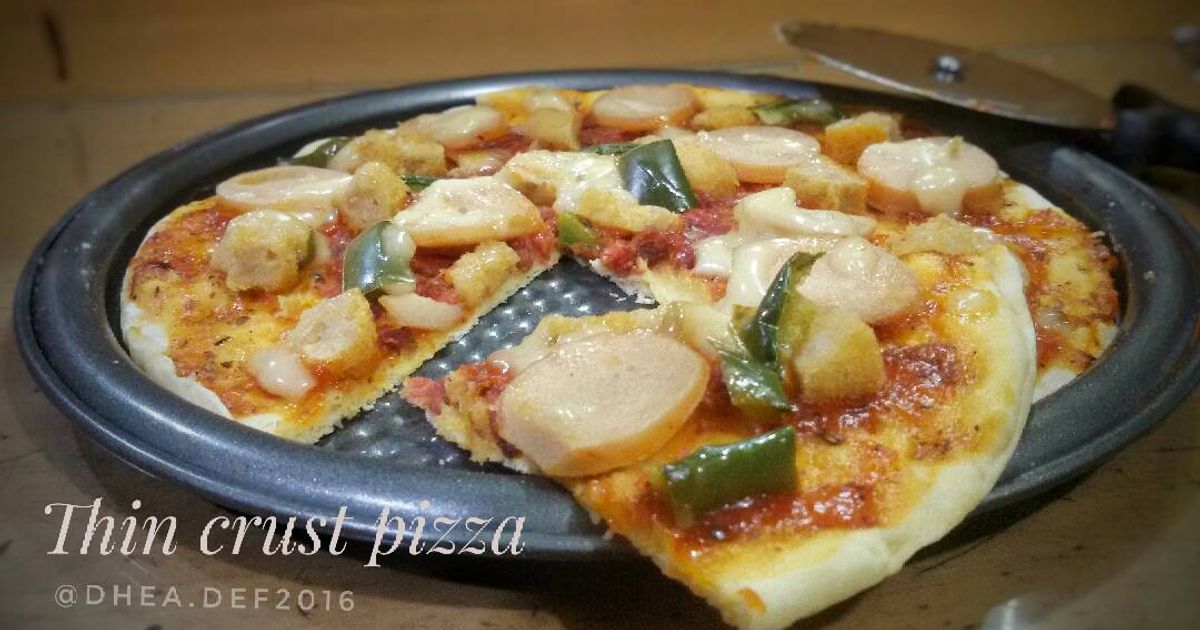 Resep Thin Crust Pizza Homemade oleh Dhea 🍃 - Cookpad