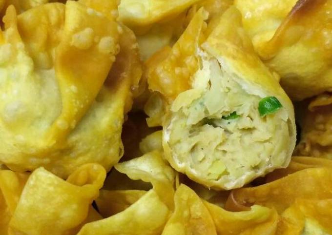 Resep Pangsit Ayam Goreng oleh Lika Kurnia Asri - Cookpad