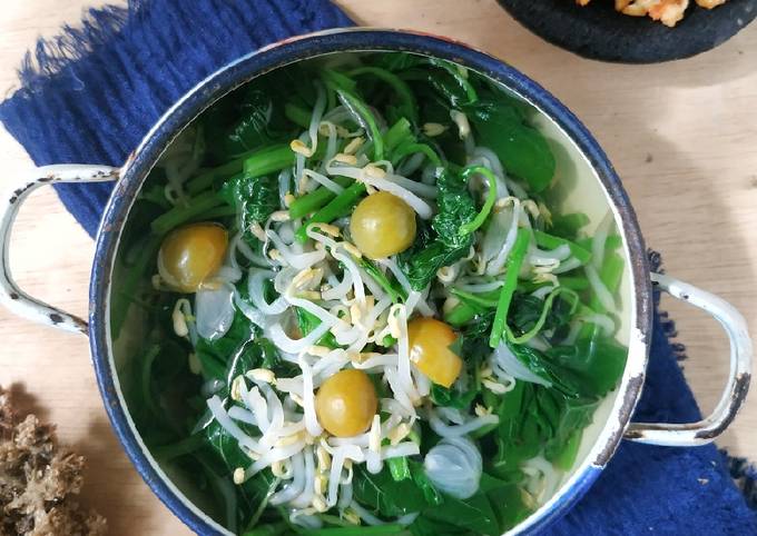 Resep Sayur Seger Taoge & Bayam oleh Tri Yunianti - Cookpad