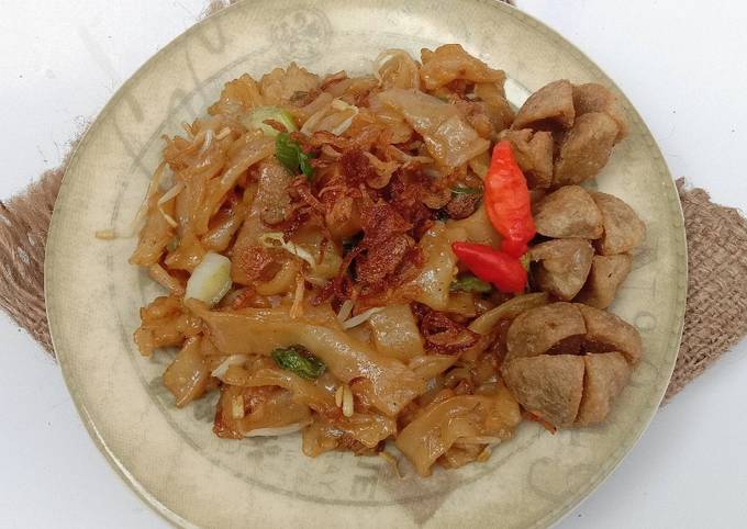 Resep Kwetiaw Goreng Sederhana oleh Evis Dewi Sarwendah - Cookpad