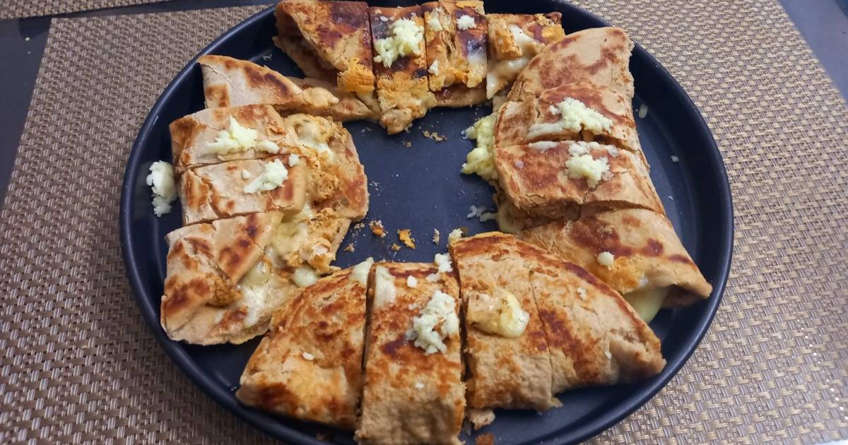 Chicken Tikka Cheesy Shawarma 🥙 Recipe by AK 👩🏻‍🍳 - Cookpad