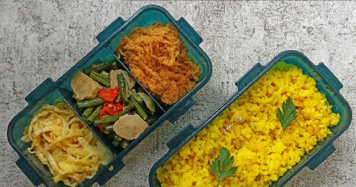 Resep Menu Bekal Simple (Nasi Kuning Magiccom) oleh Dapur illy - Cookpad