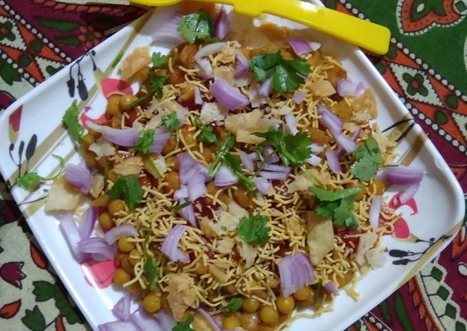 Chat pata chat Recipe by Swetapadma Rout - Cookpad Chat pata chat Recipe by Swetapadma Rout - Cookpad