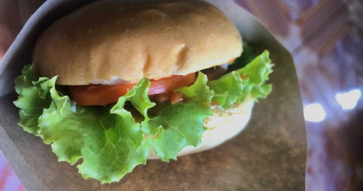Resep Burger simpel oleh mawarni sukma - Cookpad