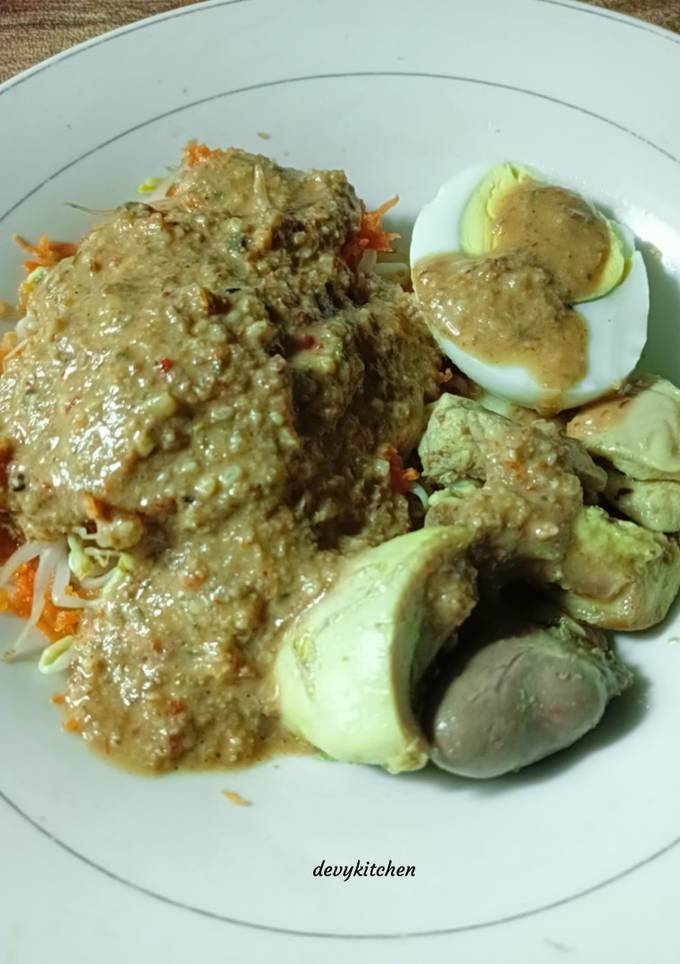 Resep 829. Pecel Wortel Ayam Rebus Marinasi ~ Salad Indonesia oleh ...