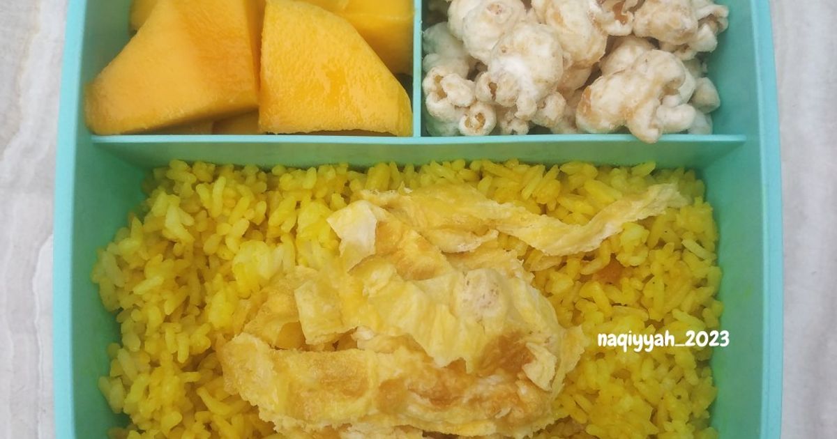 Resep 645. Nasi Goreng Kunyit (Bekal Anak Tk) oleh Naqiyyah 🍒 - Cookpad