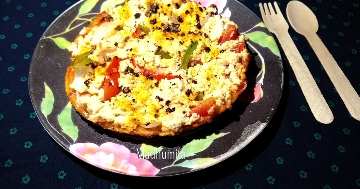Oats Pizza Crust With Toppings Recipe by Dr.Madhumita Mishra - Cookpad