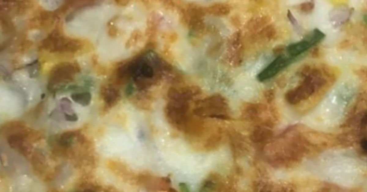 Cheese Pizza Recipe by Manju sharma - Cookpad