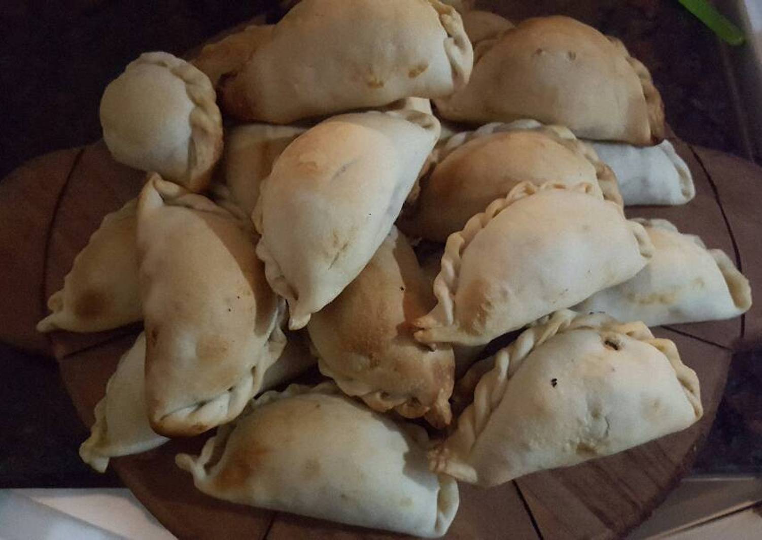 Empanadas de atún light Receta de Viviana Torriani 🍗🍕🍞🍰🍮- Cookpad