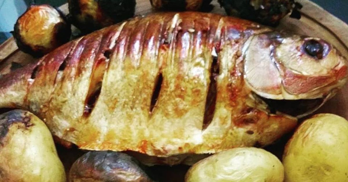 Pacu Com Batatas E Cebolas Assados Nas Brasas Receita por Marco ...