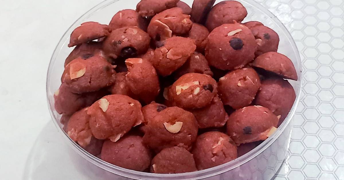 Resep Red Velvet Almond Mini Cookies oleh A - Cookpad
