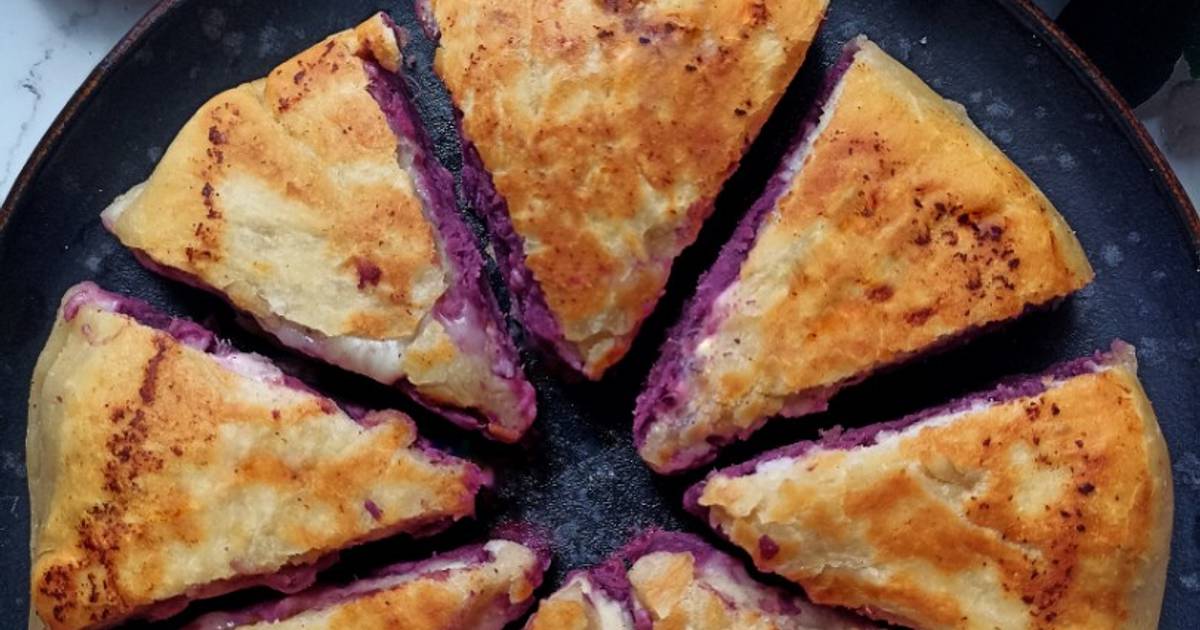 Resep Purple Sweet Potato Cheese Bread oleh Asty Sunar - Cookpad