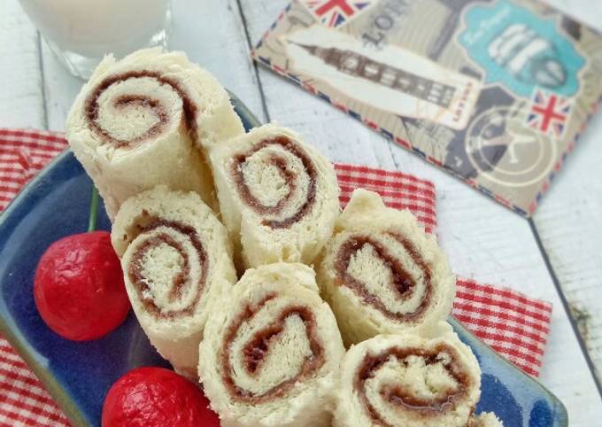 Resep Roti Gulung Milo oleh Bunda Ela - Cookpad