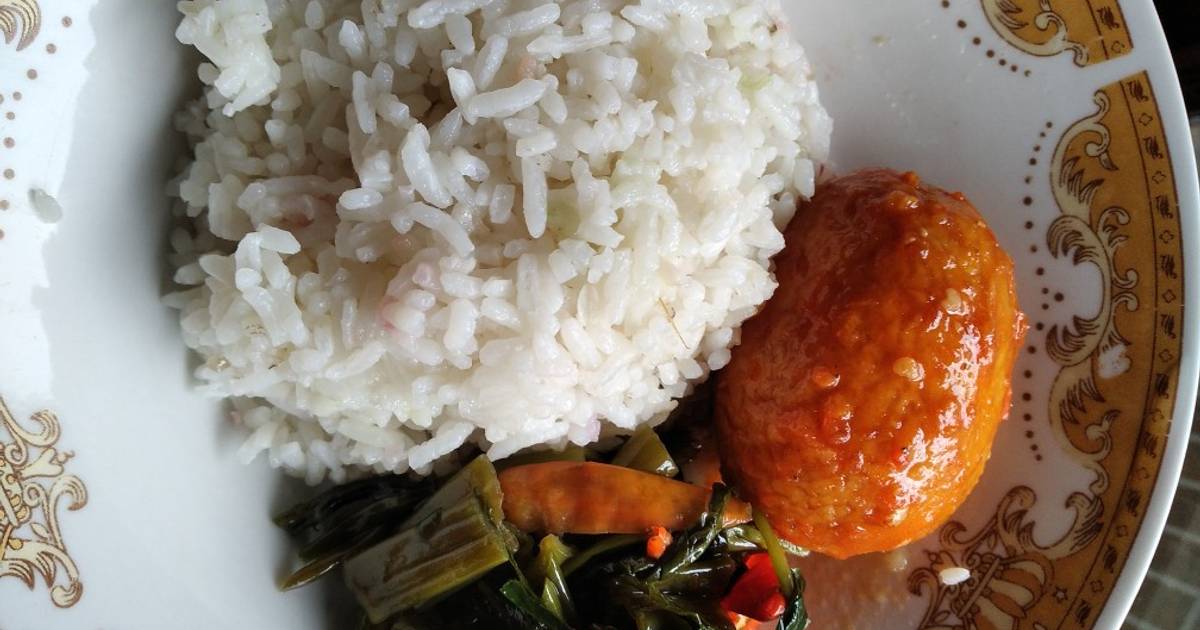 Resep Nasi Uduk Rice Cooker oleh Tanti Mak Ibra - Cookpad