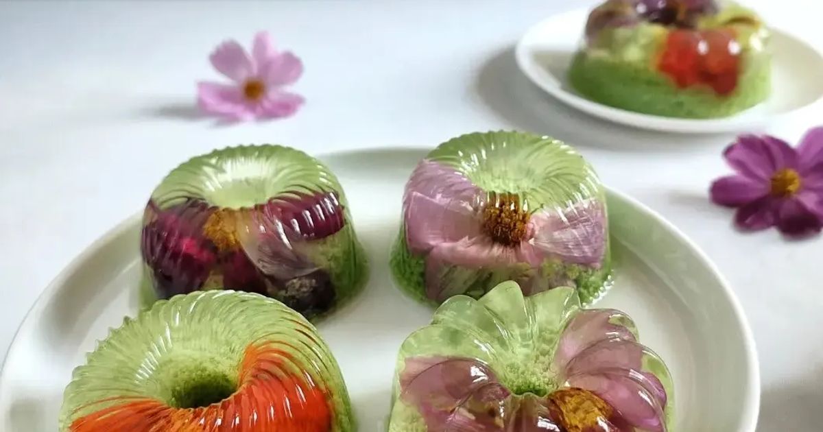 Resep Pudding Lumut Edible Flower oleh Desi - Cookpad