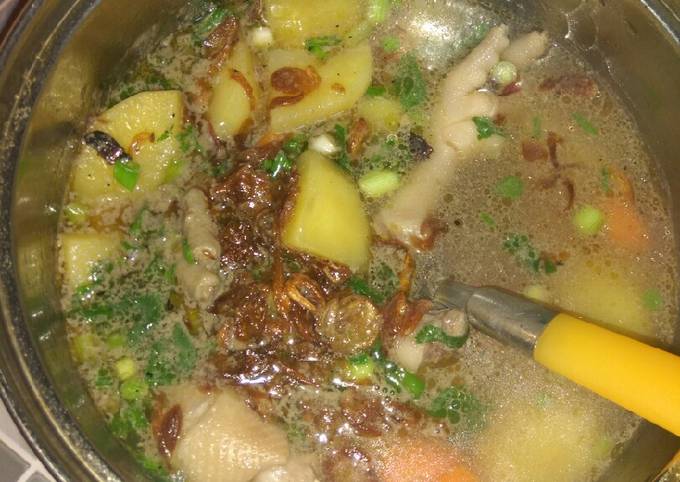 Resep Sop kentang wartel ceker oleh Jeffmichael31 - Cookpad
