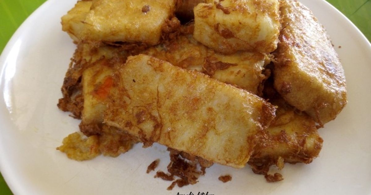Fried Golden Yam With Egg Recipe by Princess Amrah - Cookpad