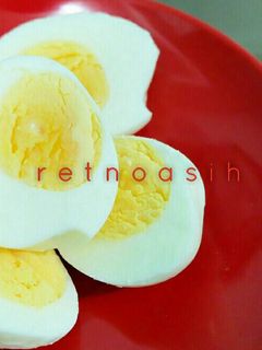 Resep Merebus Telur Hanya 5 Menit Hemat Gas,Waktu,Dan Air oleh Elmi Kitchen_354 - Cookpad