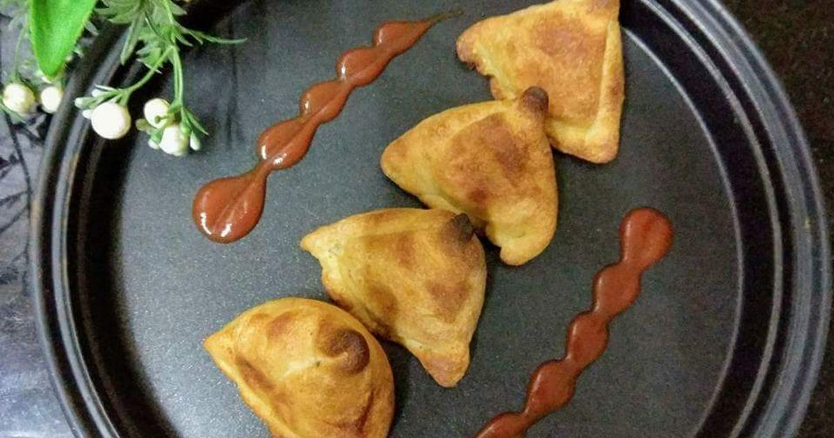 Baked Matar Samosa Recipe by Renu Chandratre - Cookpad