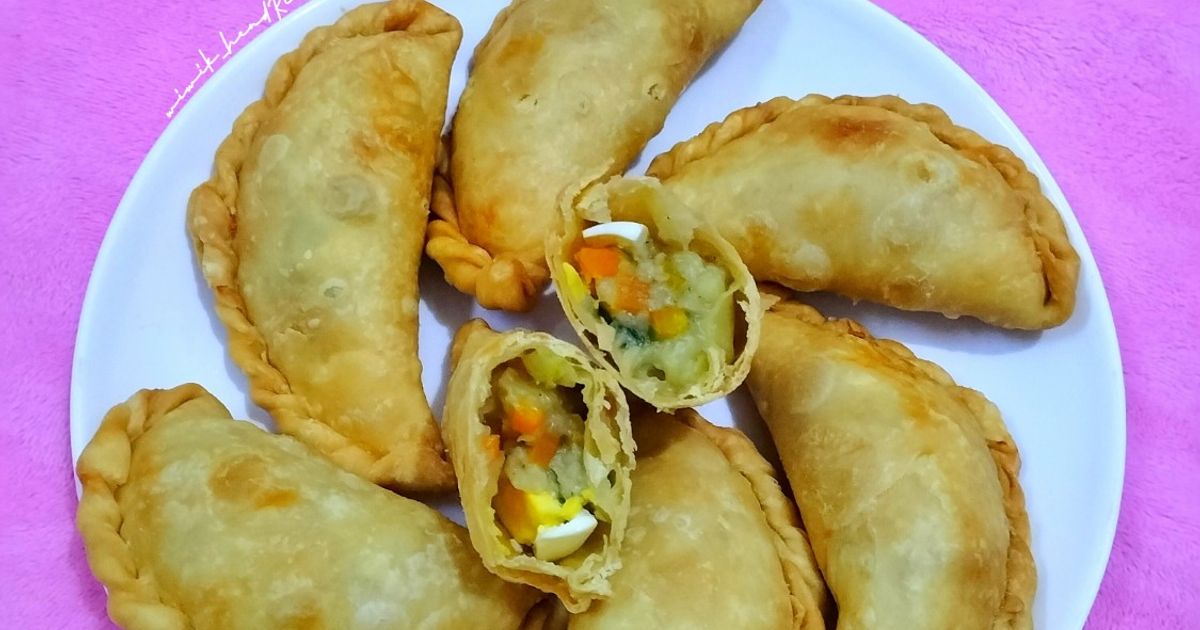 Resep Pastel Ragout oleh wiwik hendRiani - Cookpad