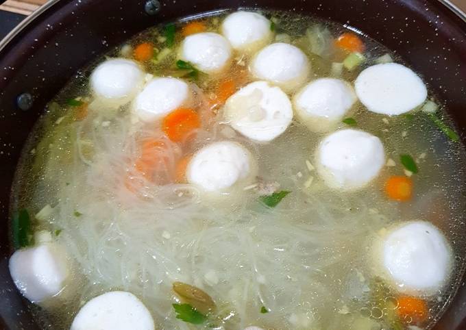 Resep Sop Bihun Ayam oleh Ayu Mutiah - Cookpad