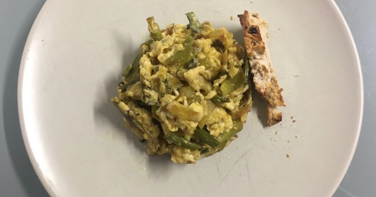 Revuelto De Ajete Y Espárragos Receta de Joan Quiñonero- Cookpad
