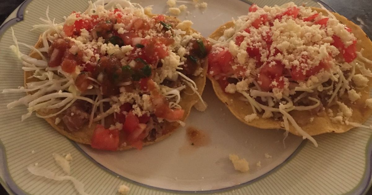 Tostadas De Frijoles Receta de Yah- Cookpad