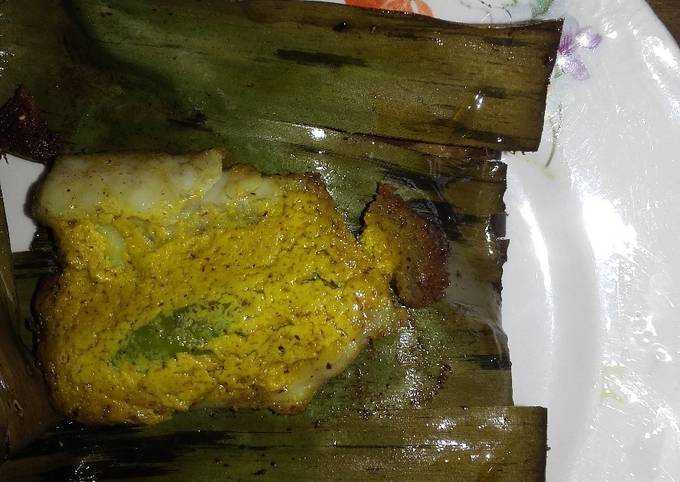 Bhetki macher paturi Recipe by purnima ghosh - Cookpad