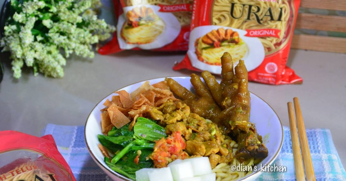 Resep Mie Ayam ala abang gerobak biru, rasanya malah lebih ENAK! oleh ...