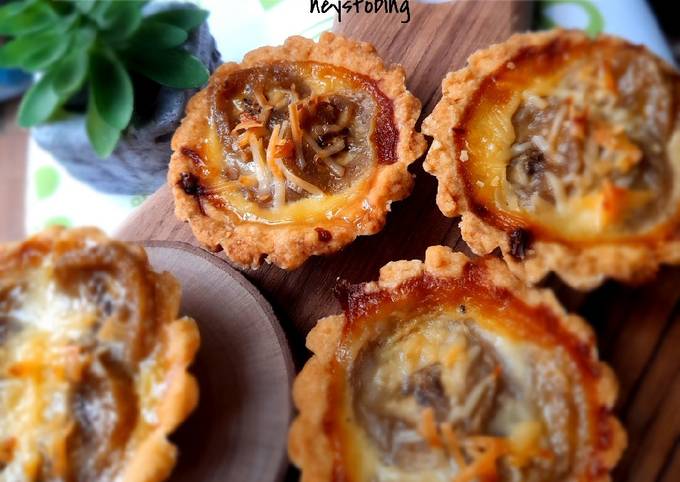 Resep 464. Banana Cheese Custard Pie oleh 𝚗𝚎𝚢 𝚜𝚊𝚗𝚝𝚒 𝚝𝚘𝚋𝚒𝚗𝚐 - Cookpad